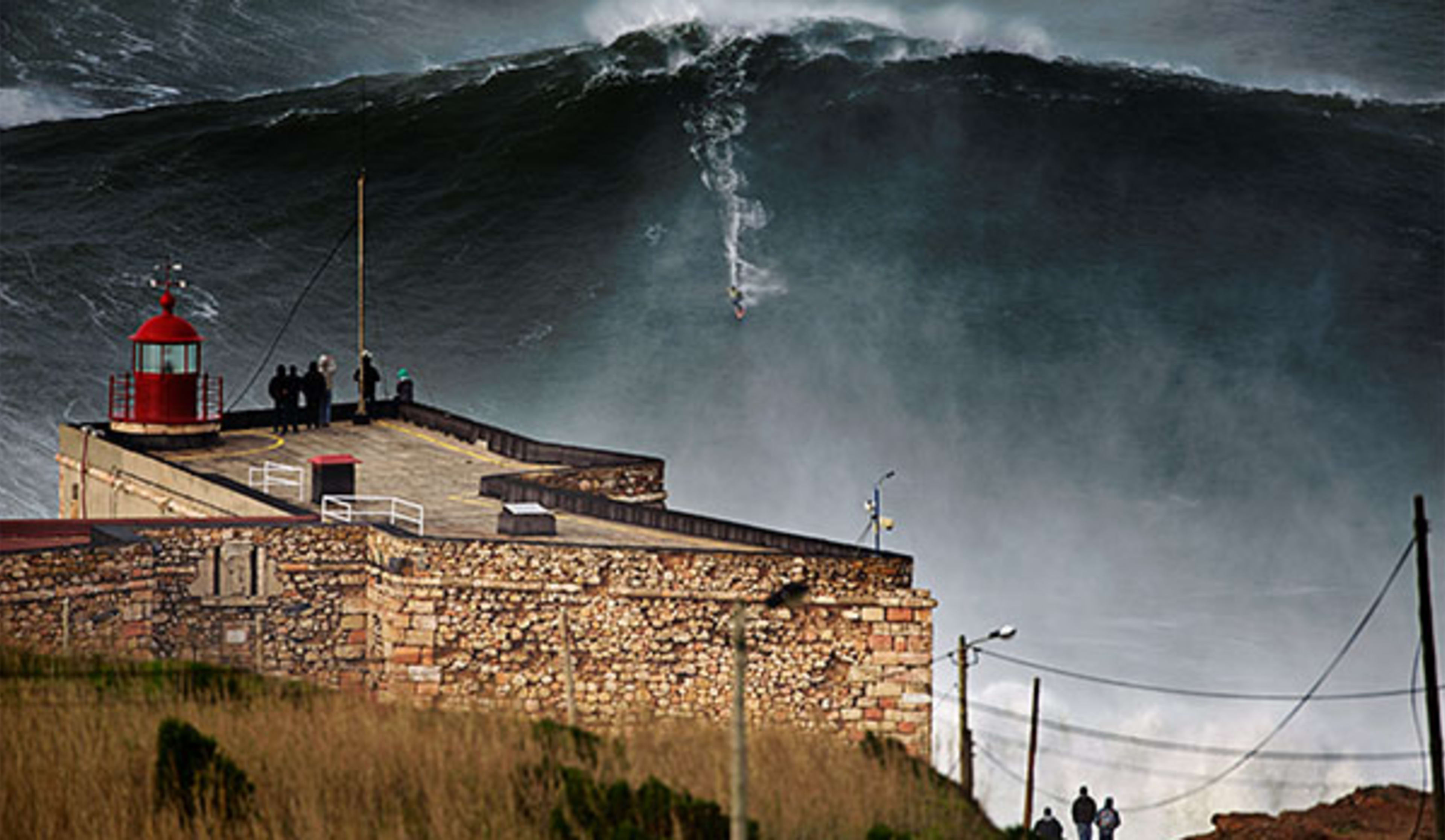 Random Happenings: Guinness World Records Names "Largest Wave Ever Surfed"