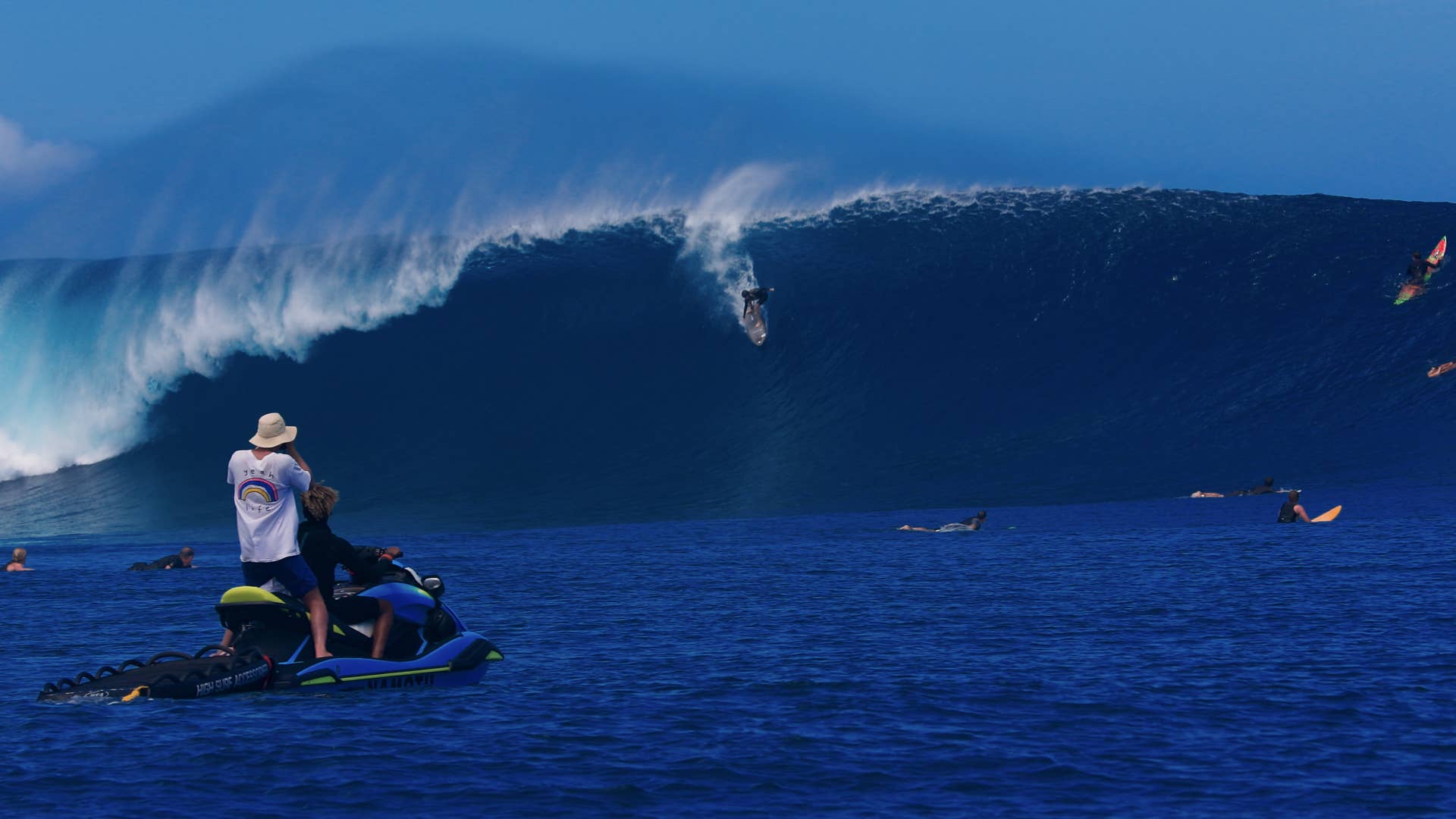 Laura Enever Surfed the Biggest Wave Ever Paddled by a Woman. Now What ...