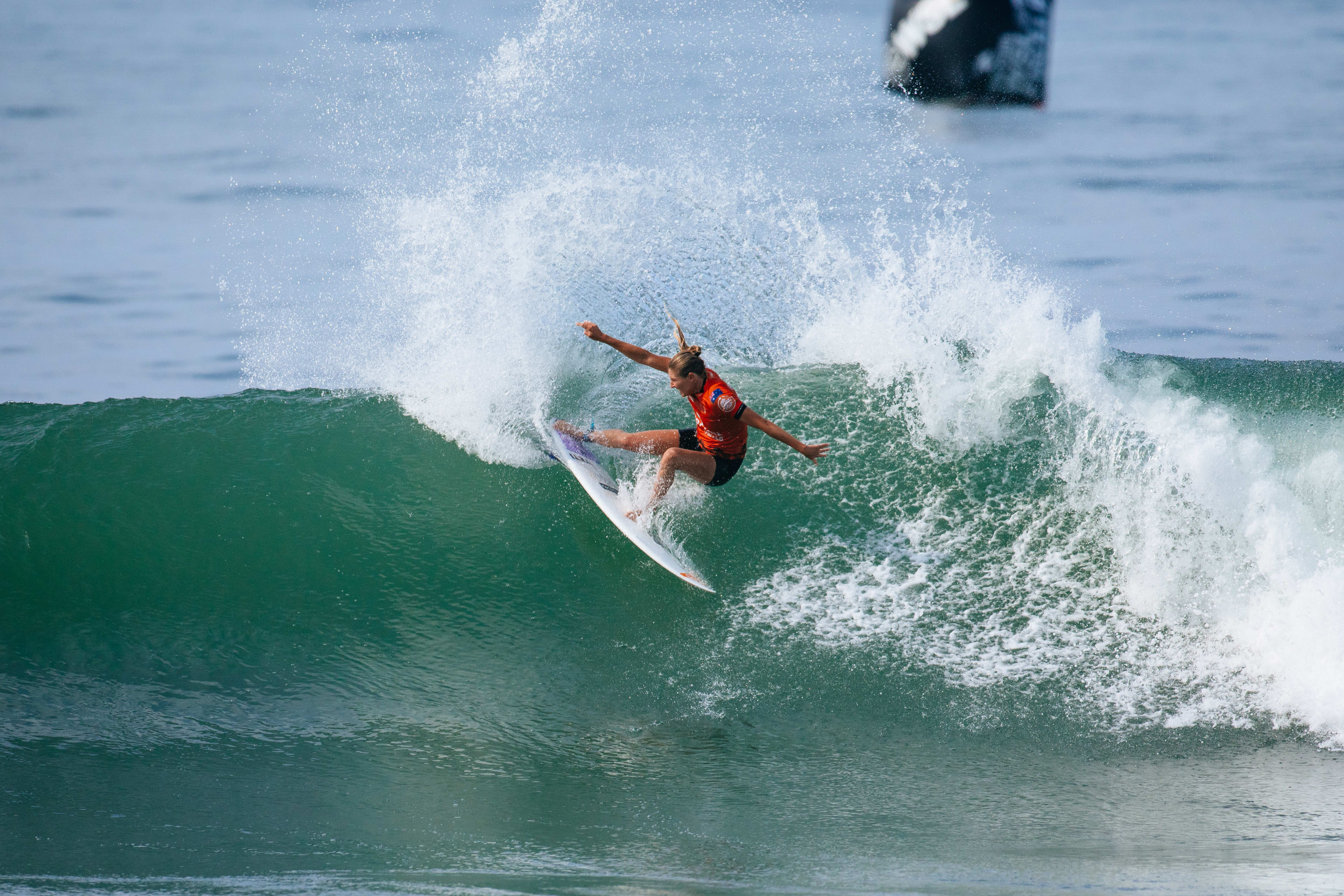 Stephanie Gilmore's Going Surfing After 17 Years Of Competitive ...
