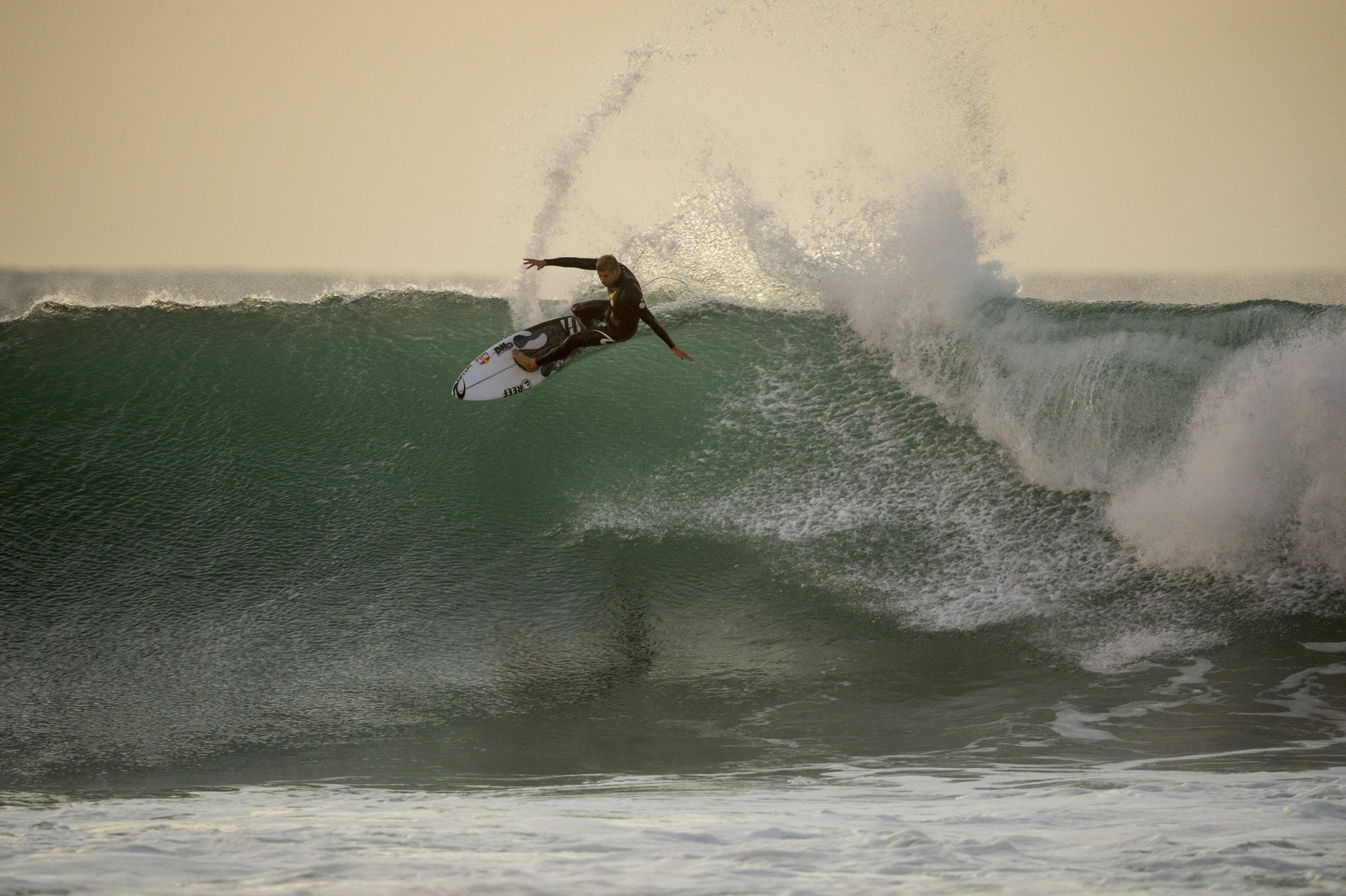 Surfing 201: How To Frontside Cutback Like a Pro - Surfer