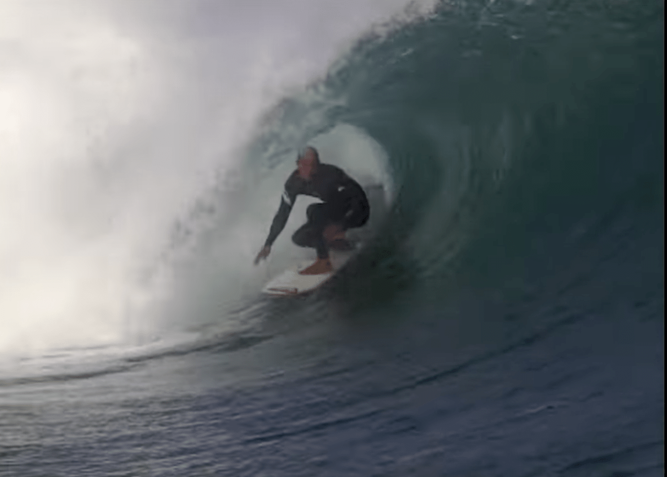 Watch: The Inside Scoop on All-Time Mundaka With Kelly Slater, Andy ...